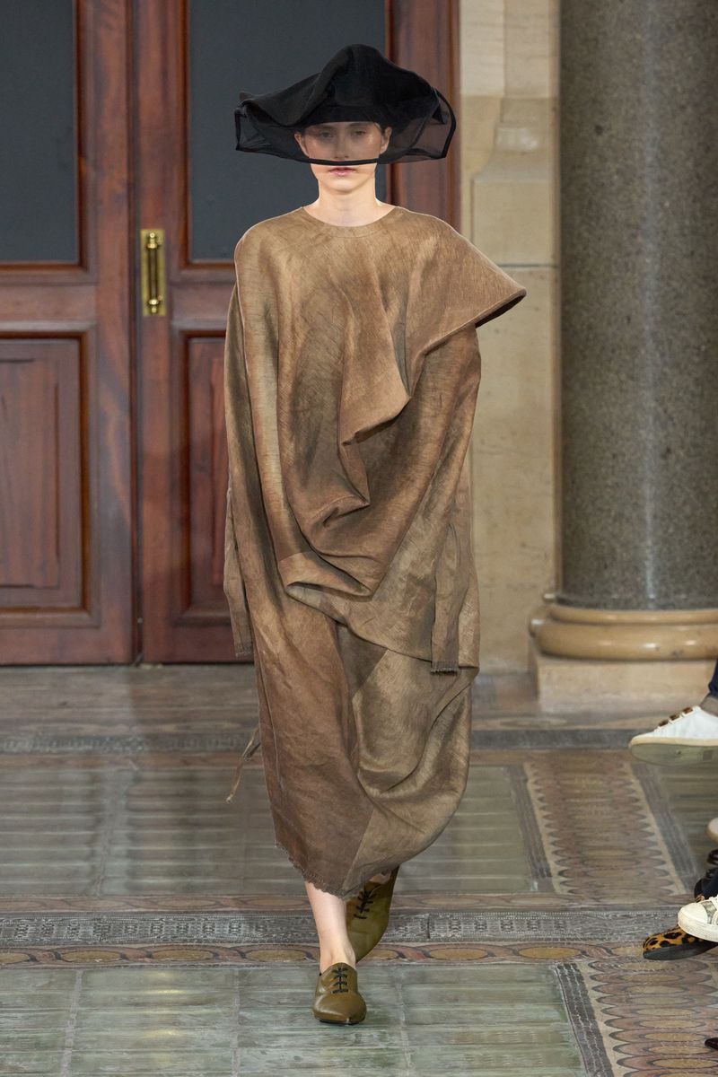 Uma Wang S/S 24 Show (Uma Wang)