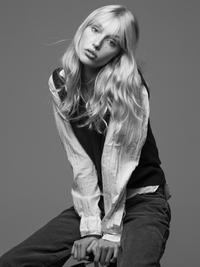 Violet Hume - Model Profile - Photos & latest news