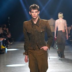 Luke Pearson - Model Profile - Photos & latest news