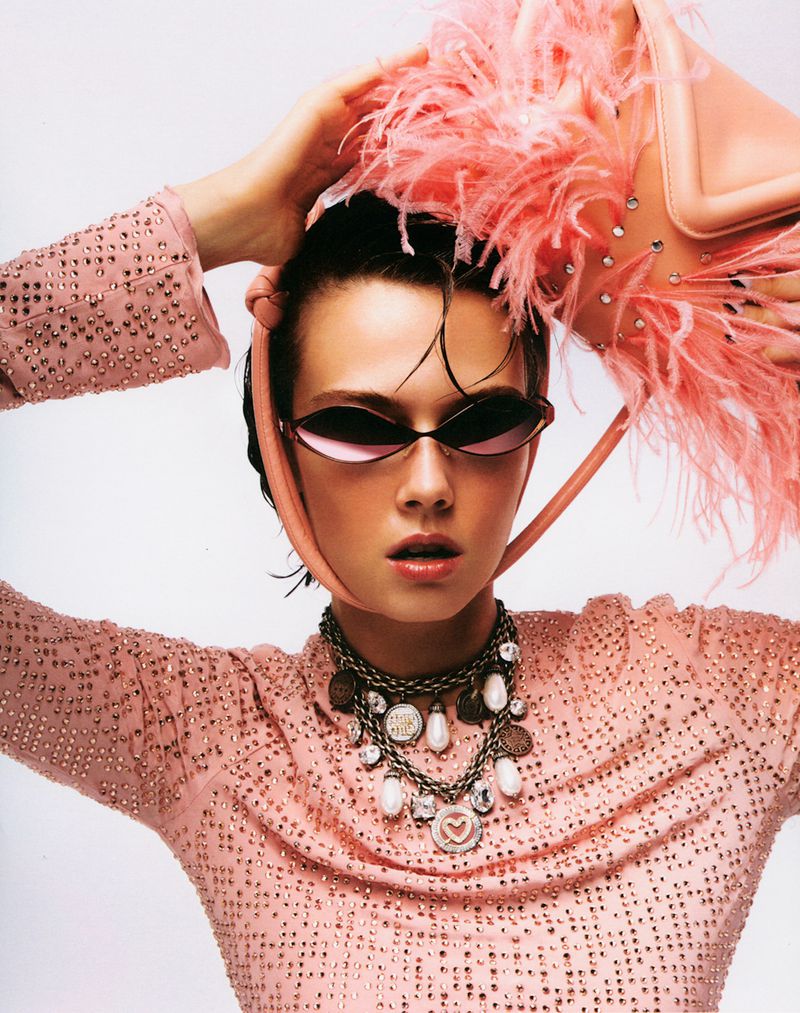 Çizgi-Dışı Uyum (Elle Türkiye)