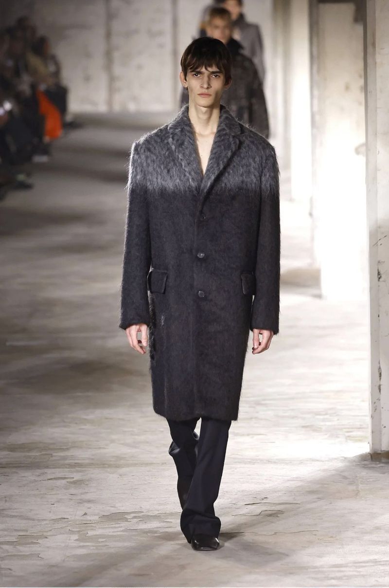 Dries Van Noten F/W 24 Men's Show (Dries Van Noten)