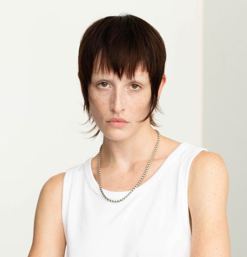 Grace Seeger - Model - detail by people