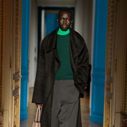 Ladow Makuach - Model Profile - Photos & latest news