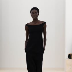 Nyajuok Kueth - Model Profile - Photos & latest news