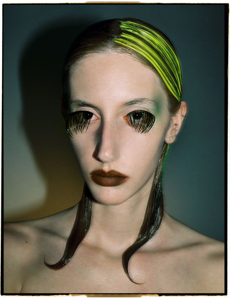 IN BEETWIN (Sicky Magazine)