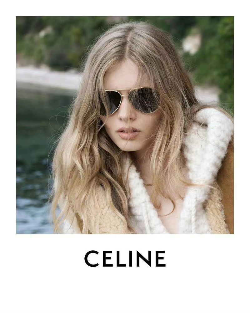 CELINE WOMEN’S CAMPAIGN FOR LA COLLECTION DES GRANDS CLASSIQUES (Celine)