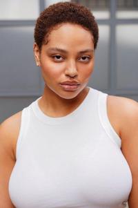 Lindsey Hilario - Model - detail by client