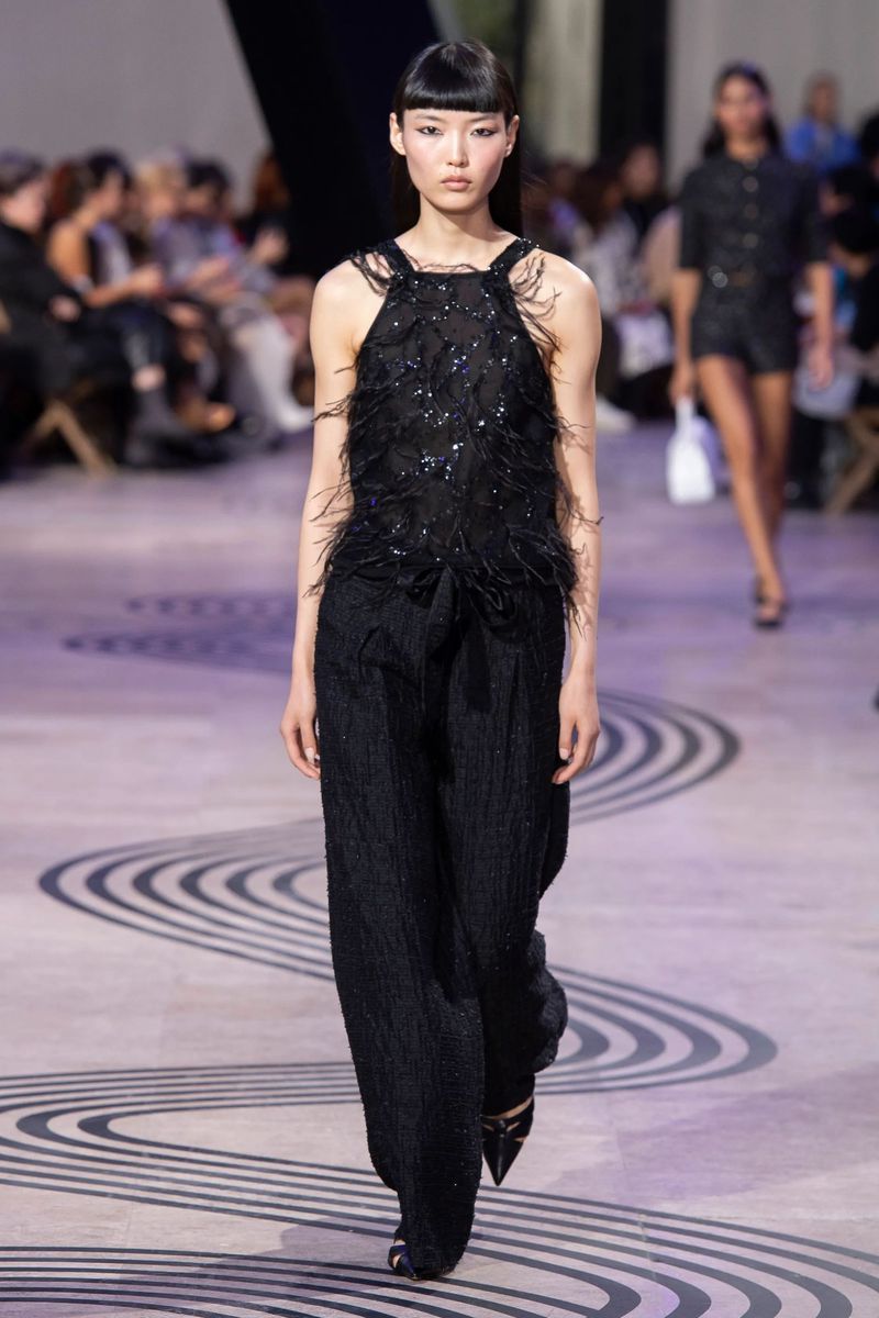 Shiatzy Chen S/S 25 Show (Shiatzy Chen)