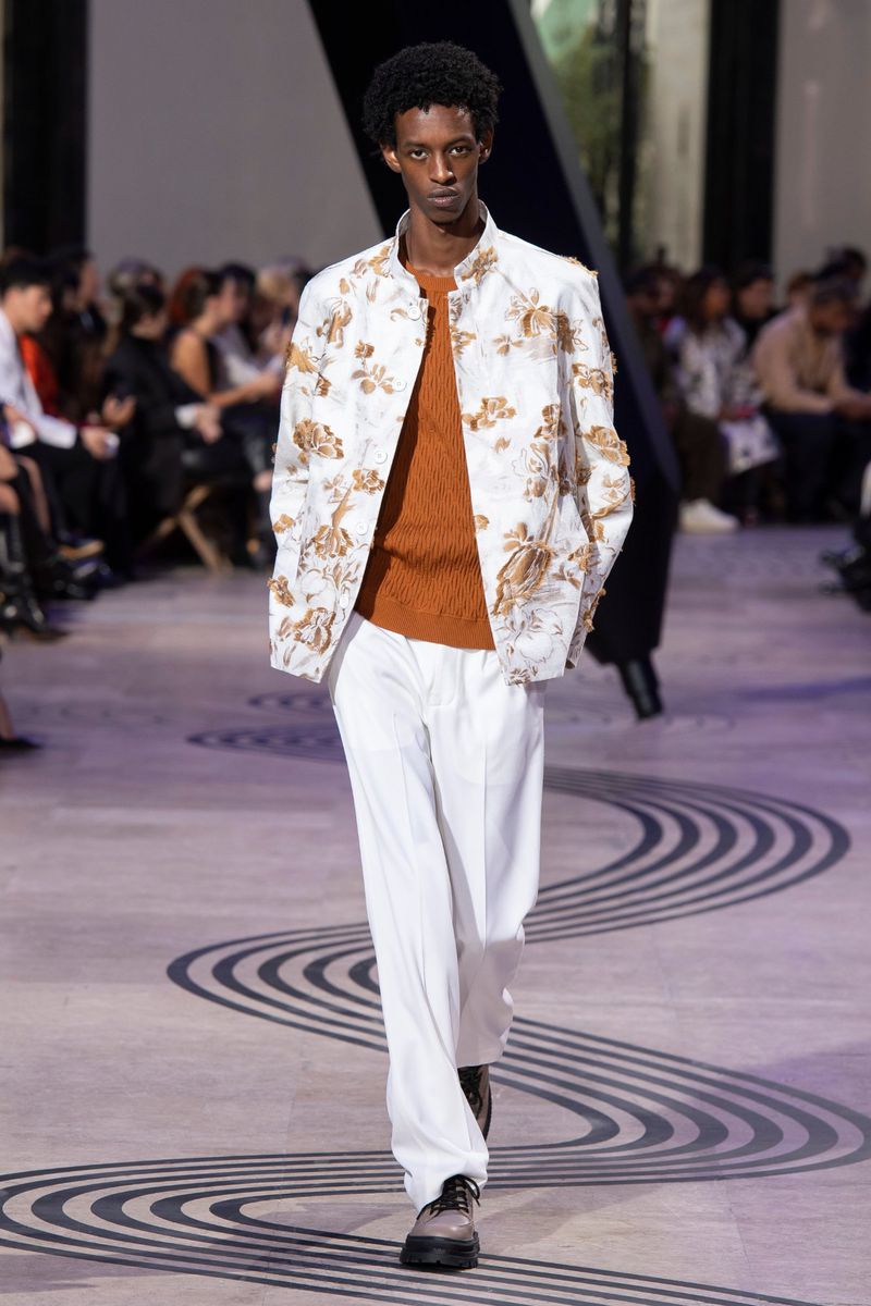 Shiatzy Chen S/S 25 Show (Shiatzy Chen)