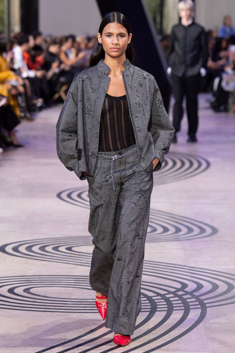 Shiatzy Chen S/S 25 Show (Shiatzy Chen)