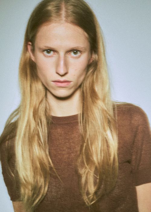 Izzy Cowdell - Model Profile - Photos & latest news