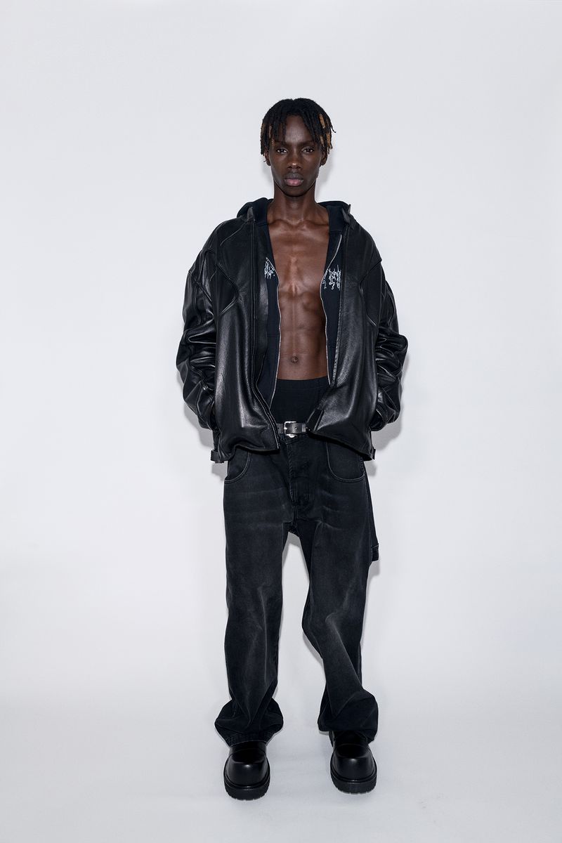 VETEMENTS SS25 Backstage! (Vetements)