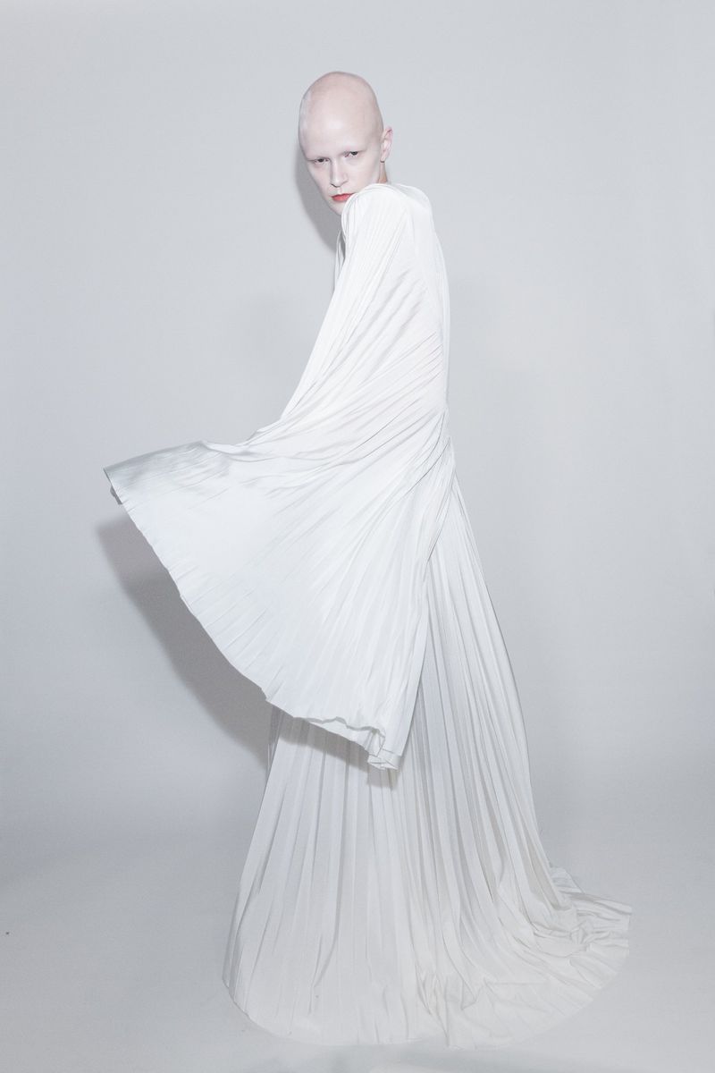 Up Close Backstage at VETEMENTS SS25 (Vein Magazine)