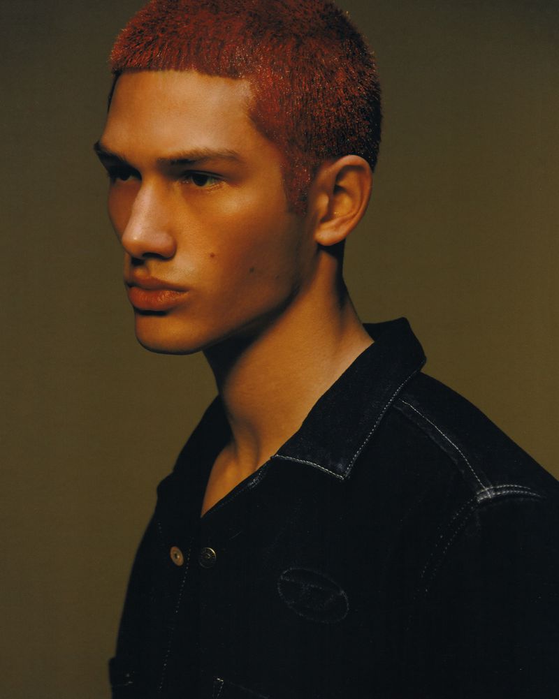 Raw Edge (Numéro Netherlands)