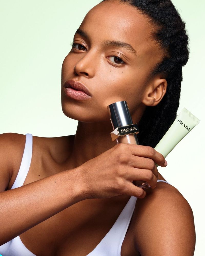 Prada Reveal Foundation and Prada Refine Primer (Prada Beauty)