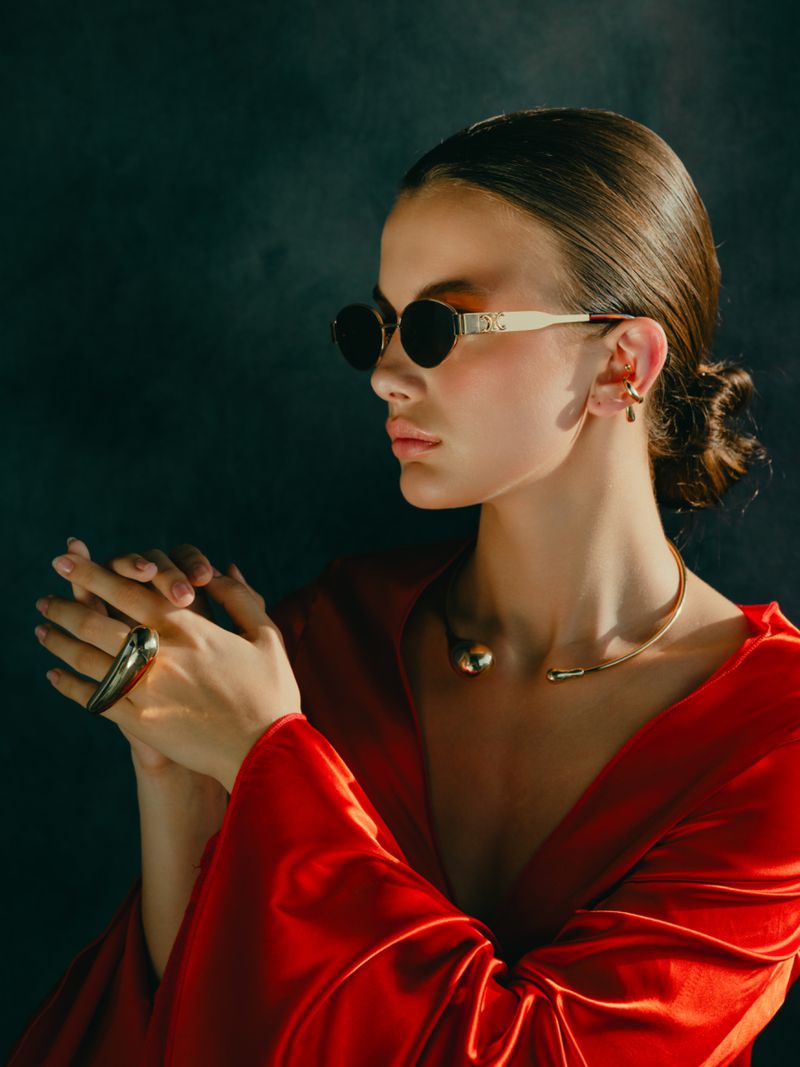 The eyes, Chico, They never lie (Vogue Portugal)