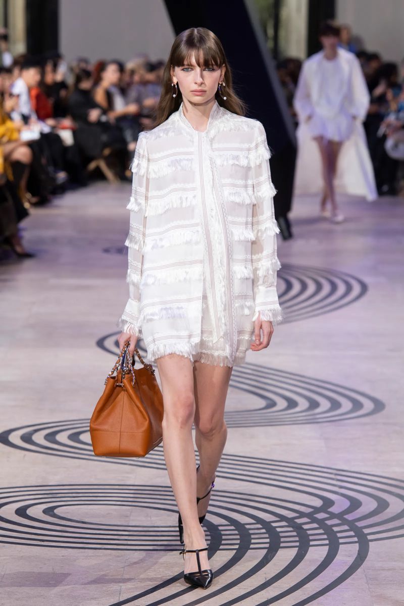 Shiatzy Chen S/S 25 Show (Shiatzy Chen)