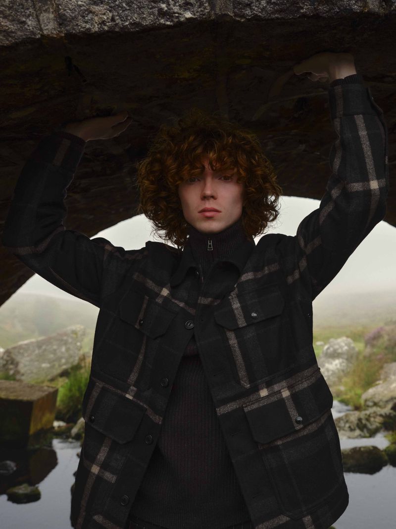 WHISPERS FROM THE EMERALD ISLE By Winston Sussens (The Pink Prince)