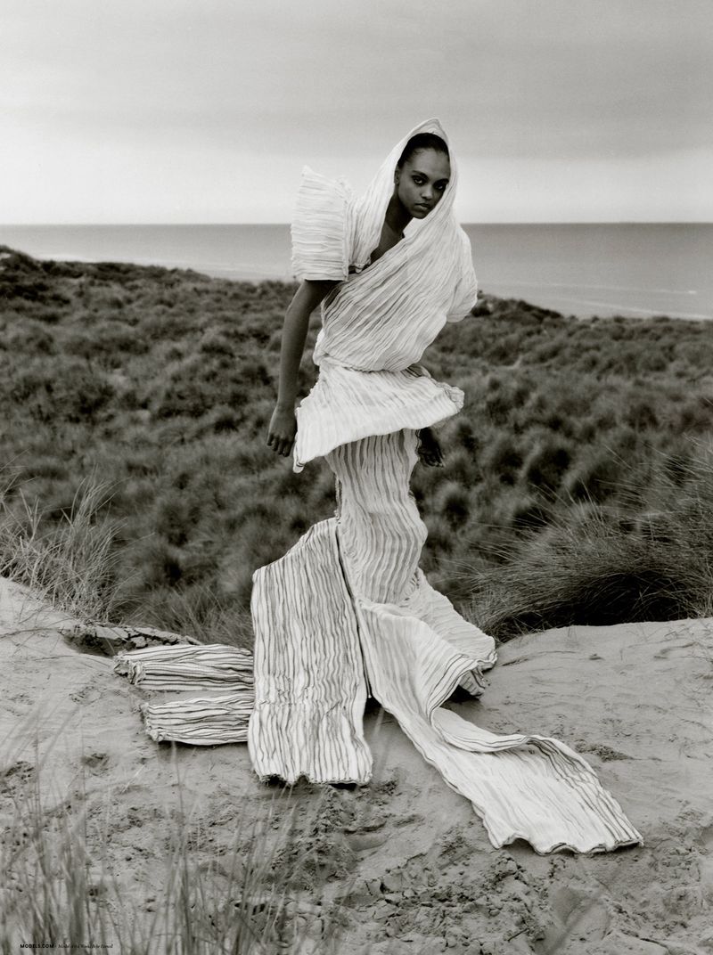 Model of the Week: A Stamped Breakout, Bebe Parnell is a McQueen ...