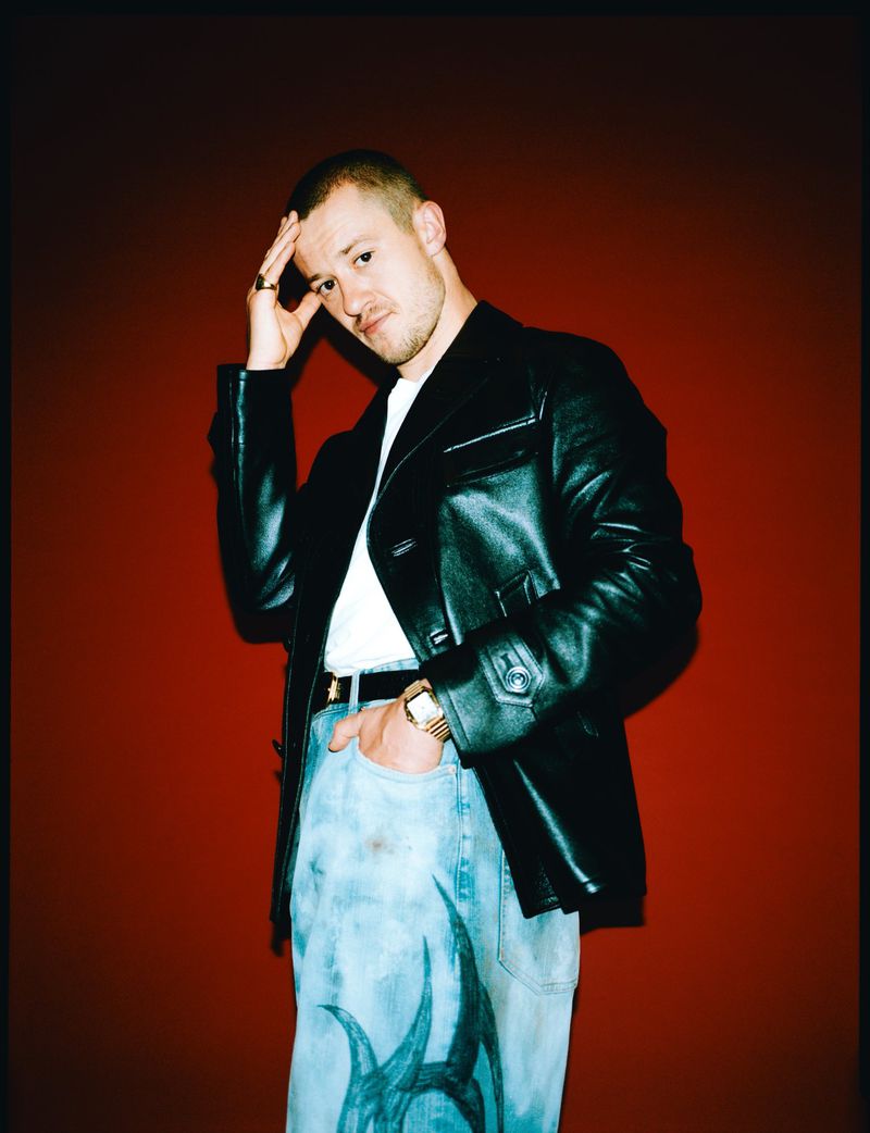 Joseph Quinn (L'Officiel Hommes Italia)