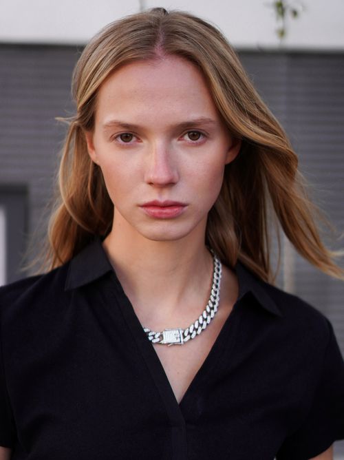 Alexandra Holmer Warneryd - Model Profile - Photos & latest news