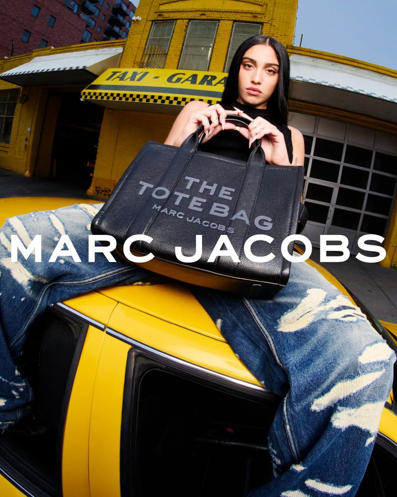The Marc Jacobs Essentials 2024 Campaign Marc Jacobs (Marc Jacobs)