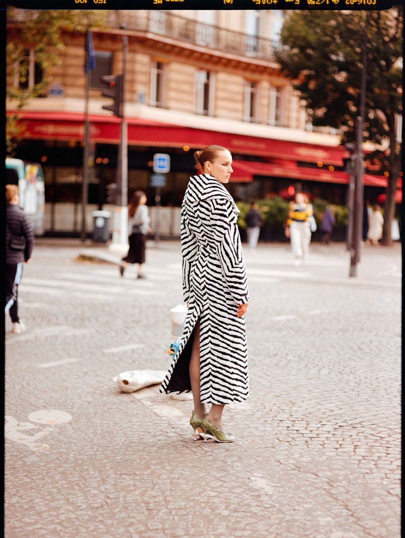 Sous le Ciel de Paris (Harper's Bazaar Greece)