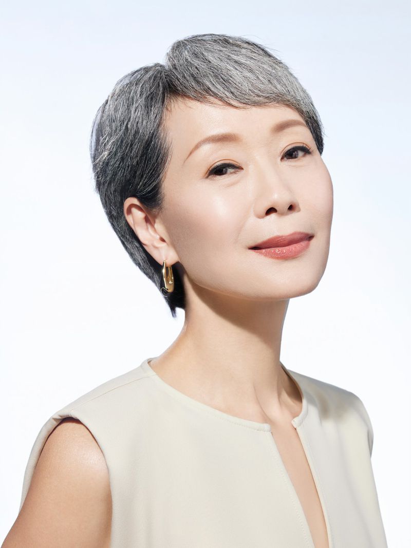 Amy Chen, Qiming Jiang ,Yetong for NARS Super Square Bottle ad 2024 ...