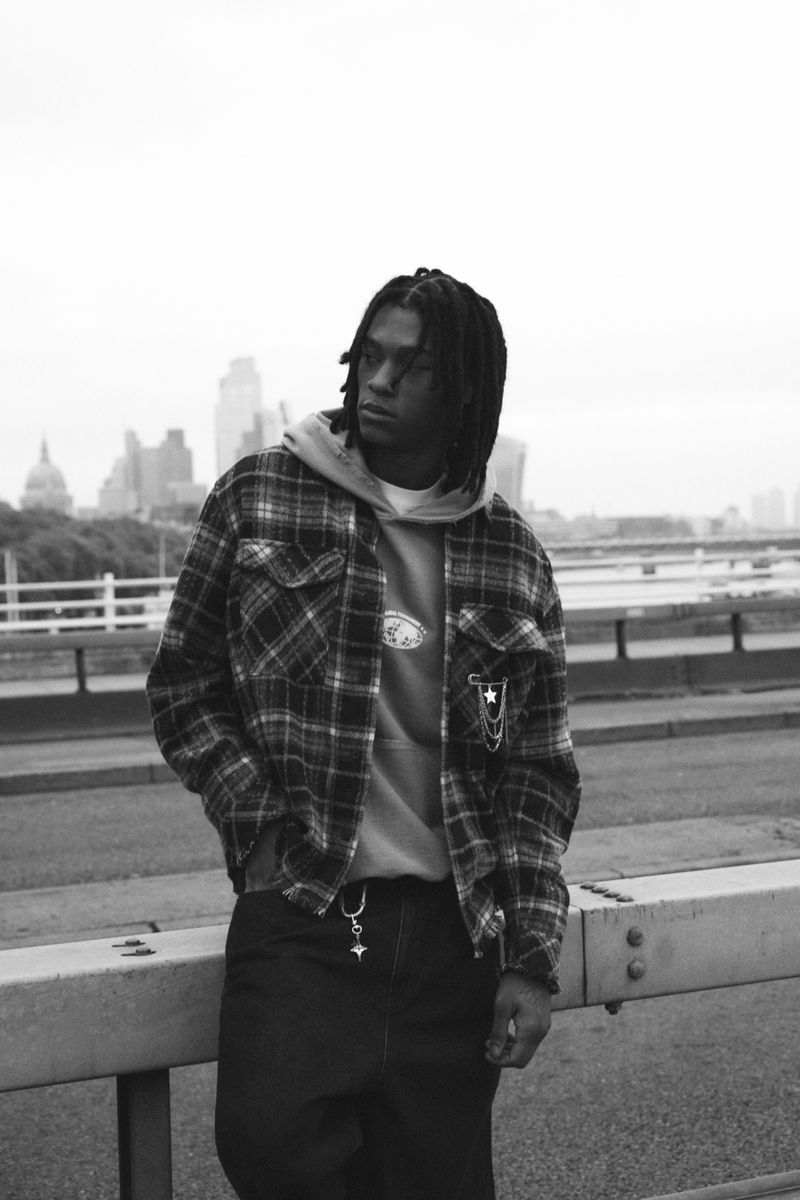 Distressed (Pull & Bear)