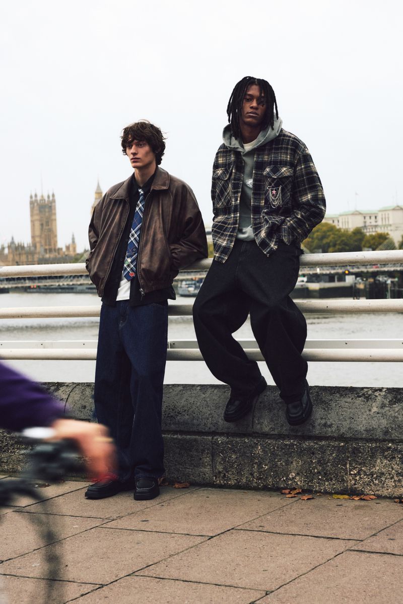 Distressed (Pull & Bear)