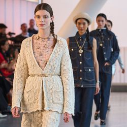 Alice McGrath - Model Profile - Photos & latest news