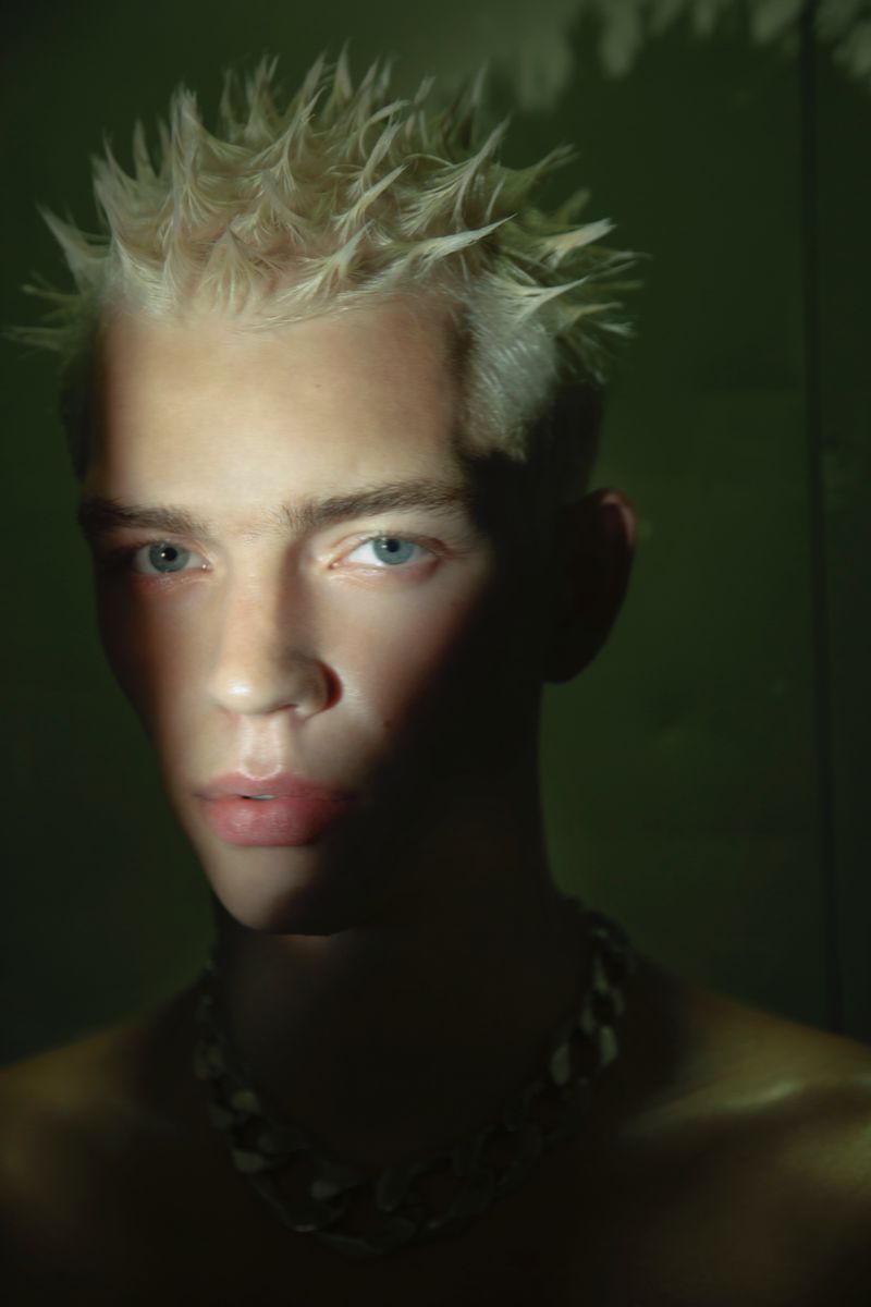 Defying the rules (Numéro Netherlands)