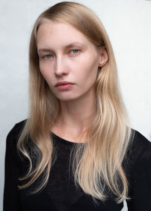 Alexandra Titarenko - Model - detail by client