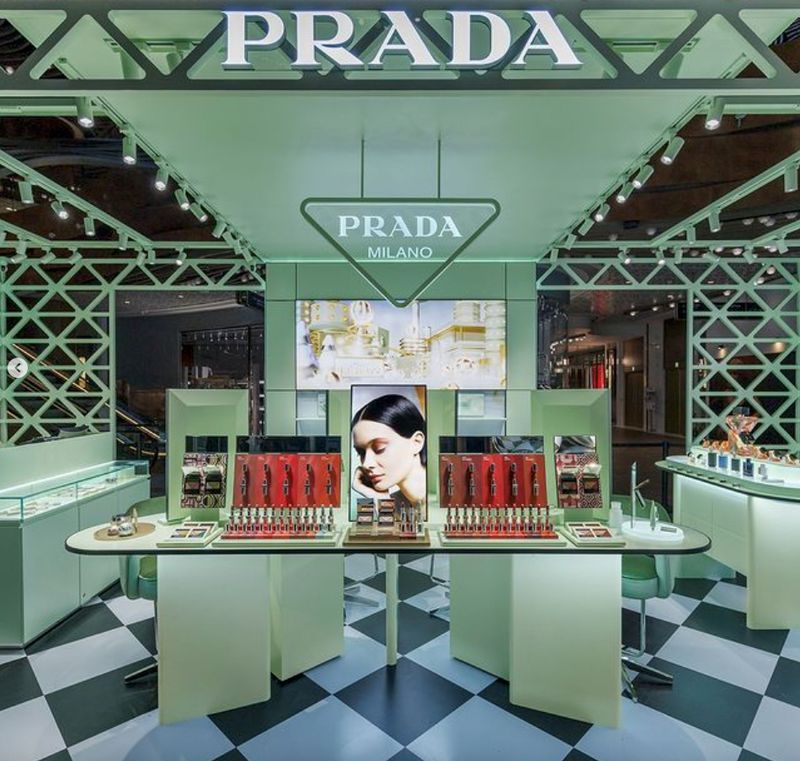 PRADA Beauty - Holidays `24 digital campaign (Prada Beauty)