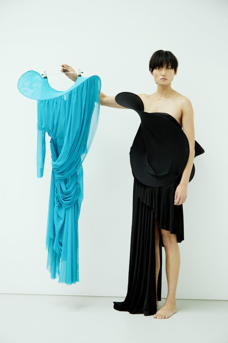 Physicality and Abstraction : A Dialogue between Fashion and Art ...