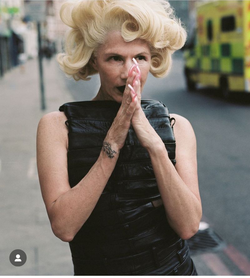 Photography Inigo Awewave (magazinemagazine)