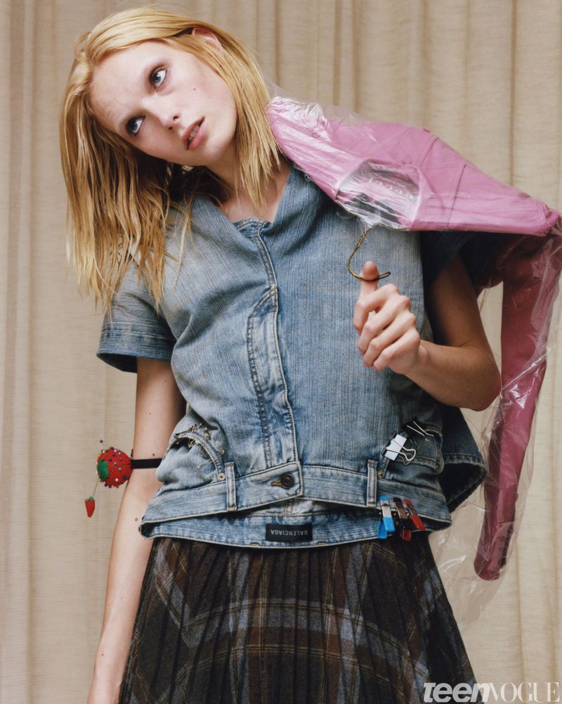Alex Consani Is Everywhere (Teen Vogue)