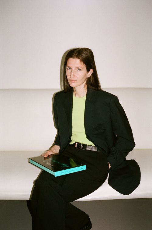 Gijsje Ribbens - Fashion Editor/Stylist Profile - Photos & latest news