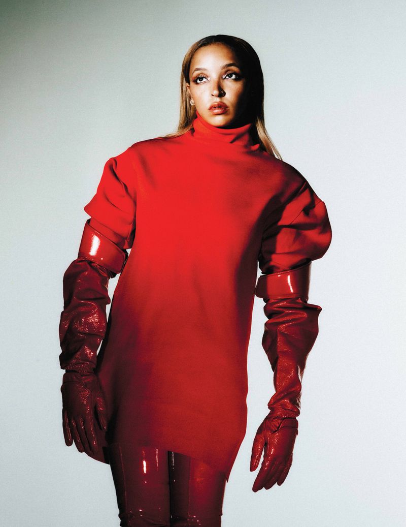 Tinashe (Flaunt)