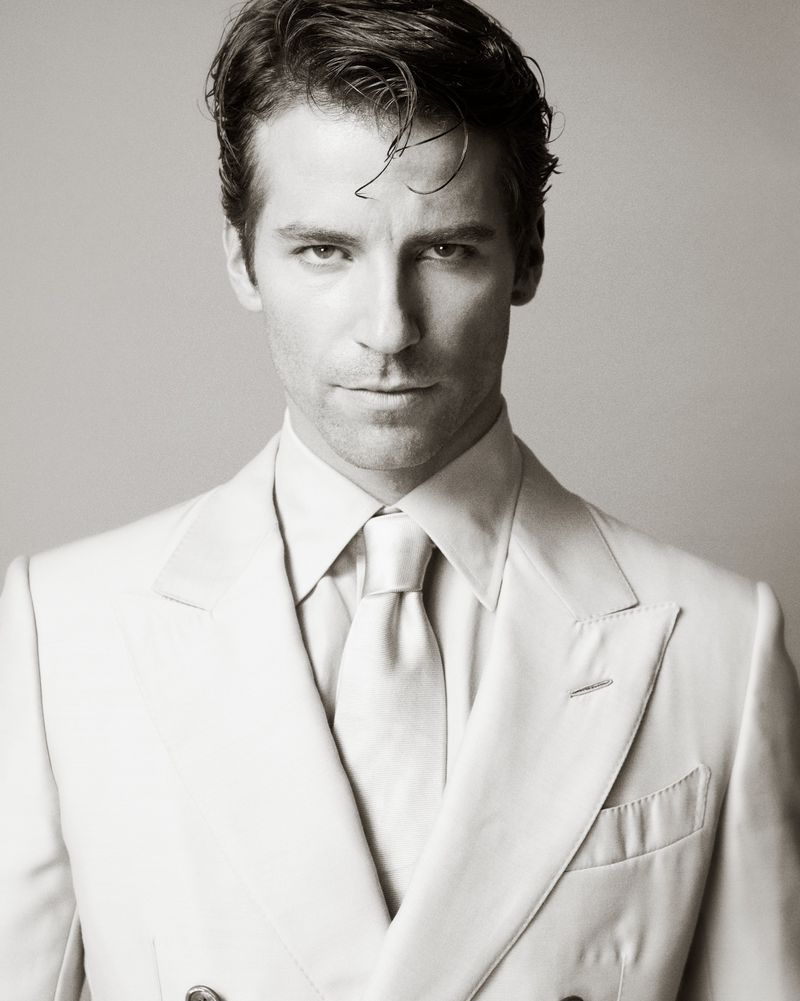 IN CONVERSATION IN CONVERSATION WITH TAYLOR PHILLIPS (Numéro Netherlands)
