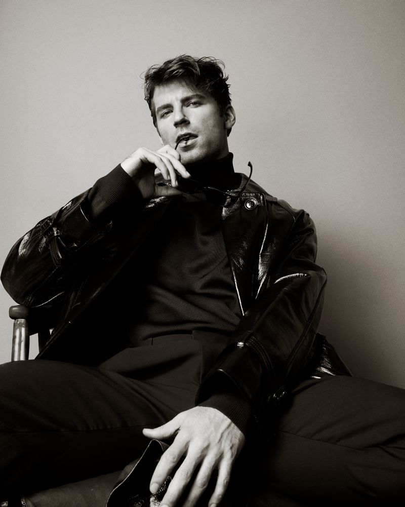 IN CONVERSATION IN CONVERSATION WITH TAYLOR PHILLIPS (Numéro Netherlands)