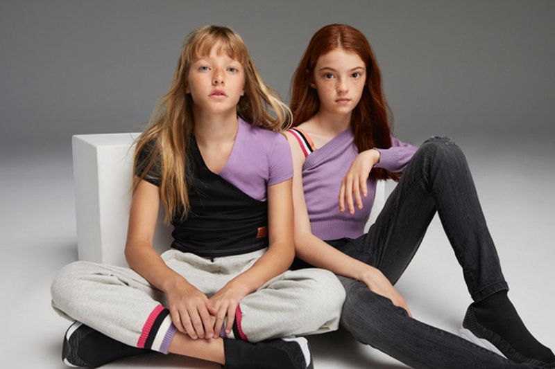 Sisley Young S/S 22 (Sisley)
