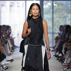 Eleanor Simon - Model Profile - Photos & latest news