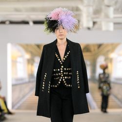 Yang Xiaoyang - Model Profile - Photos & latest news