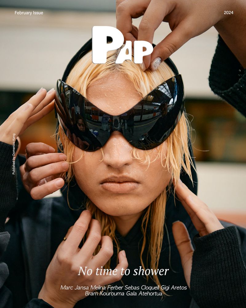 No time to shower by Marc Jansa (PAP Magazine)