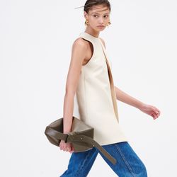 Enya Davis - Model Profile - Photos & latest news