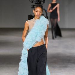 Naomi Chin Wing - Model Profile - Photos & latest news