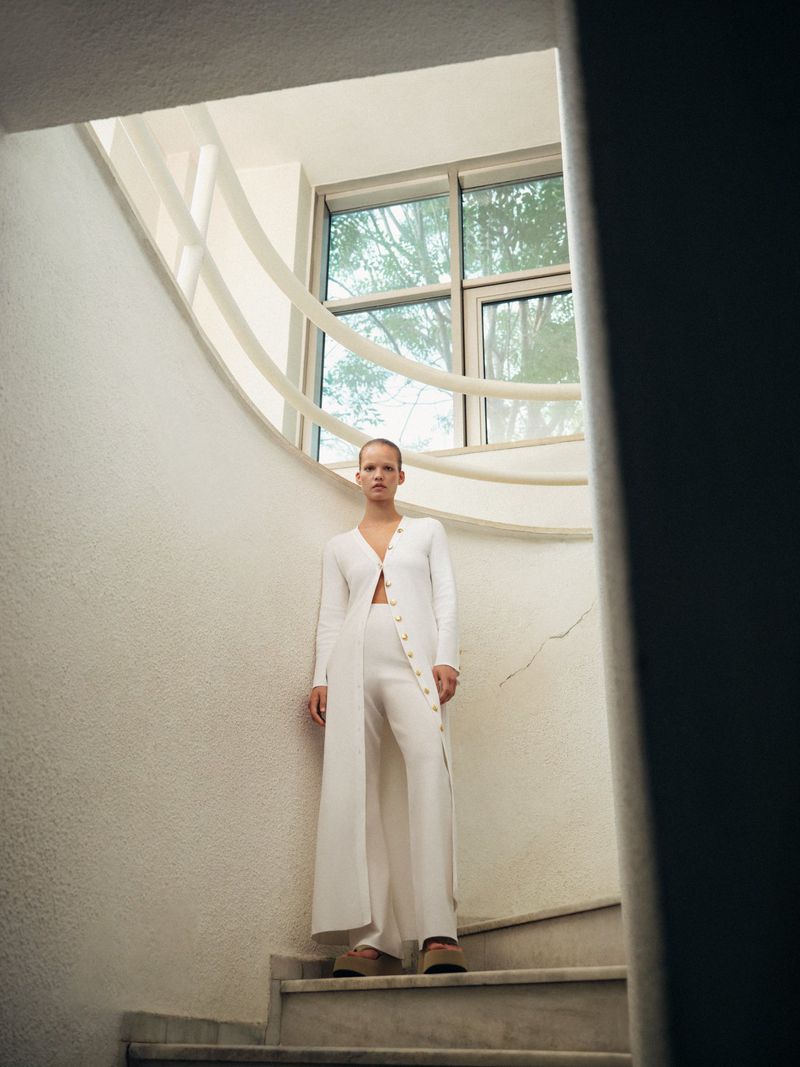 Moeva London S/S 24 (Various Lookbooks/Catalogs)