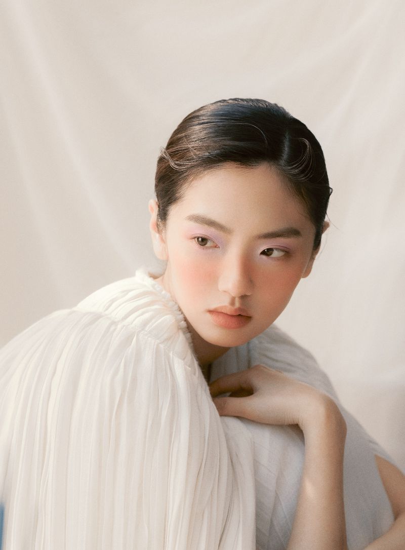 peach fuzz by zhang ahuei (Vogue Taiwan)