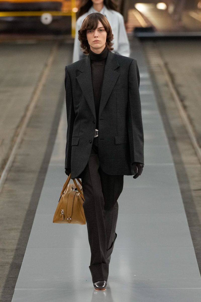 Tod's F/W 2024 Show (Tod's)